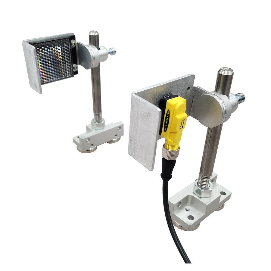 NPN Retro-Reflective Sensor Assy., 72" Range w/ 3-meter M12 Cable, Refl ...